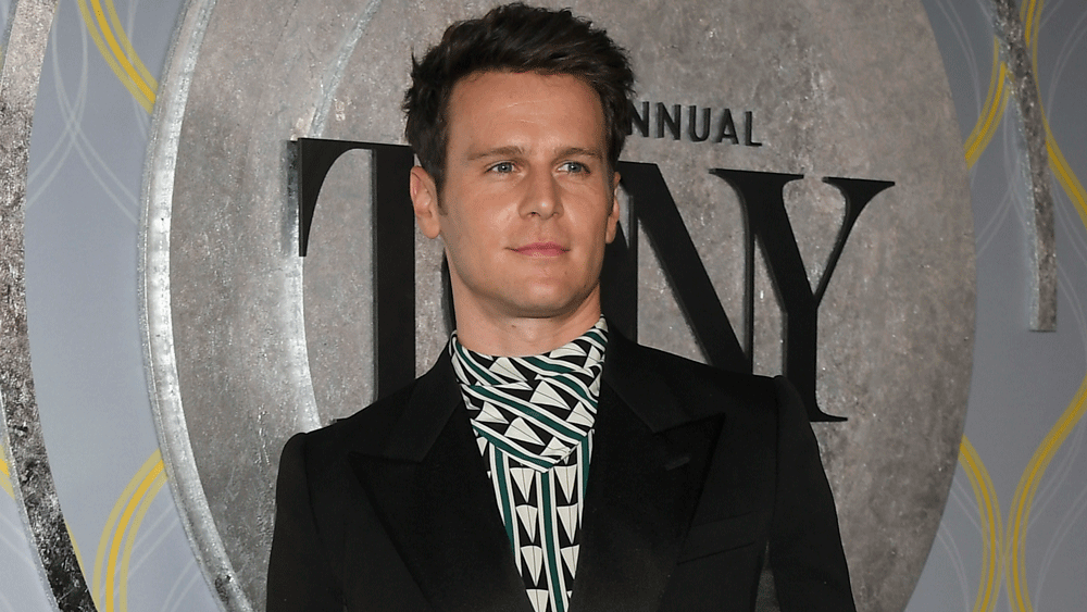 Jonathan Groff's Net Worth of 2022 revealed!