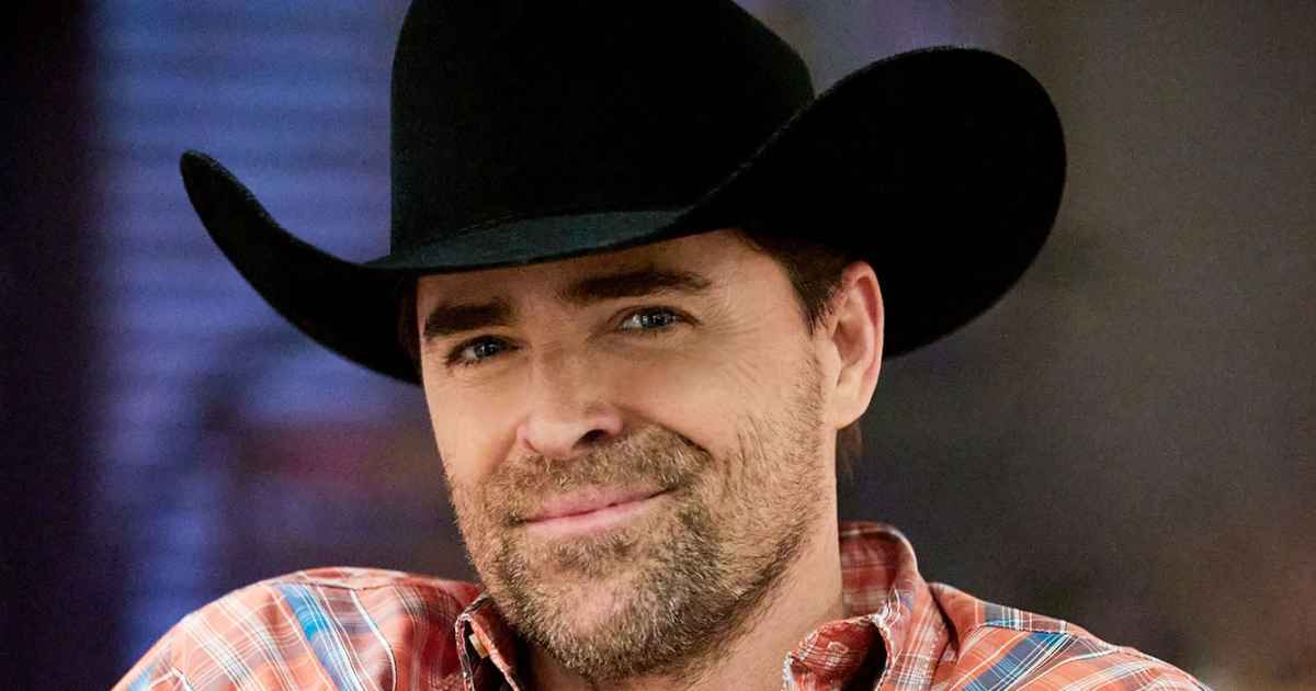 Who is Kavan Smith's Wife? Mystery Behind the Actor's Perfect Match!